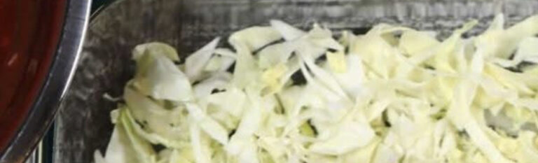 Layered Cabbage Roll Casserole With a Magic Sauce on Top – Delicious ...